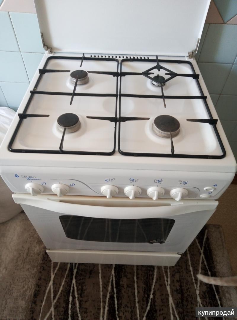 Продам газовую плиту гефест в Волжском