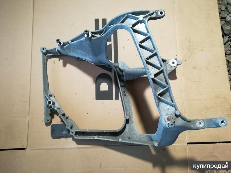 1798449 Кронштейн фары правый DAF XF Euro 6 в Москве