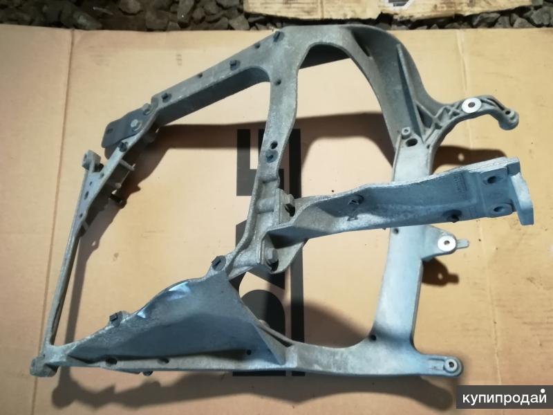 1798449 Кронштейн фары правый DAF XF Euro 6 в Москве