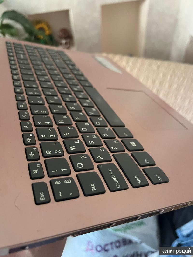 Розовый ноутбук LENOVO 15 CORE I5 8-го поколения /8096mb/250gb SSD/4gb ...